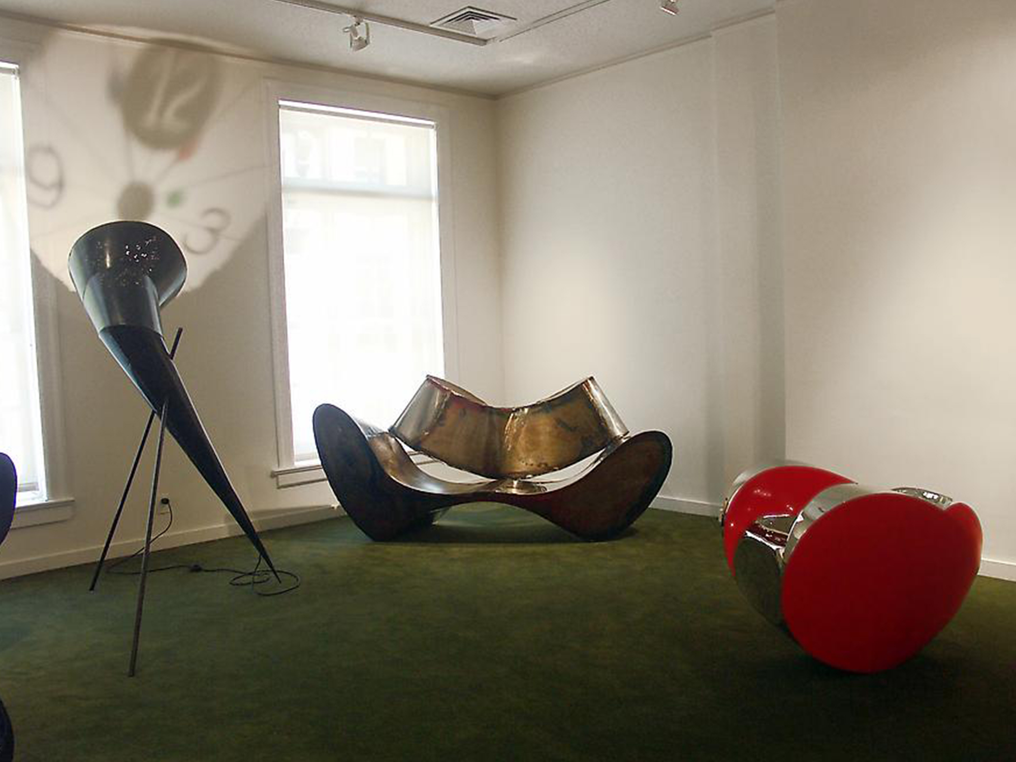 RON ARAD: A RETROSPECTIVE EXHIBITION 1981-2004 – Friedman Benda