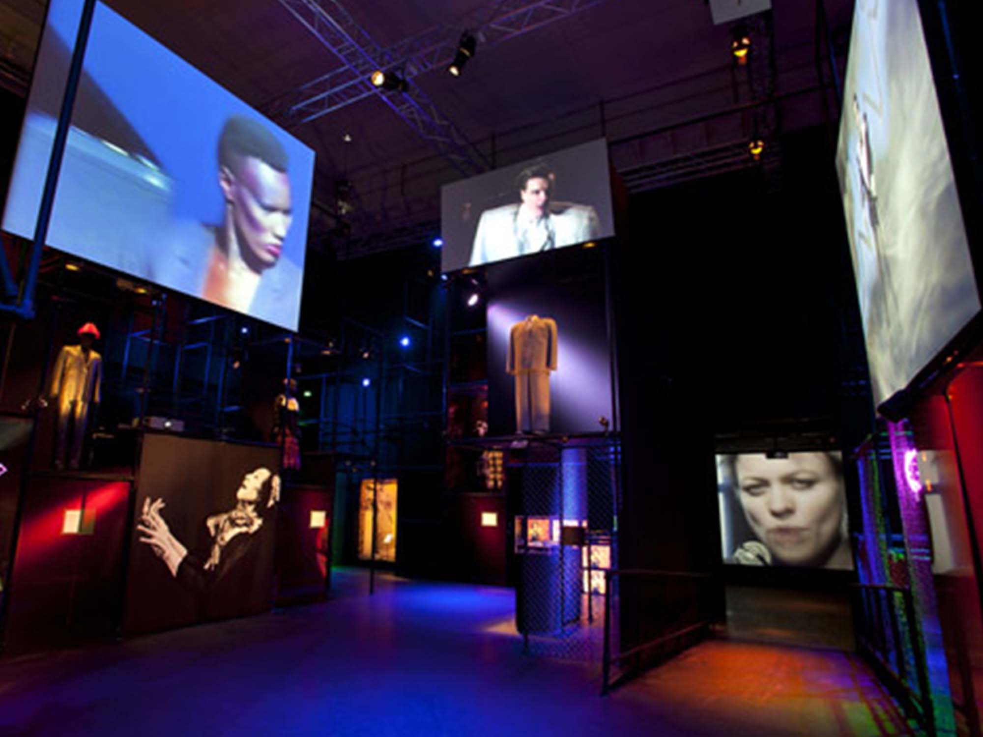 POSTMODERNISM: STYLE AND SUBVERSION 1970 – 1990 – Friedman Benda