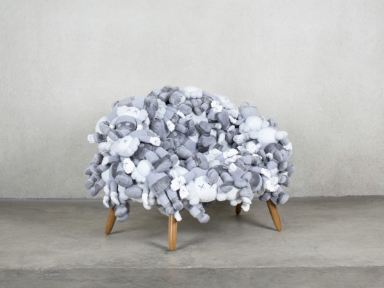 Plush toys, stainless steel, Cumaru wood